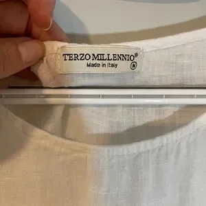 Terzo Millennio | Tops | Terzo Millennio White Linen Sleeveless Crochet ...